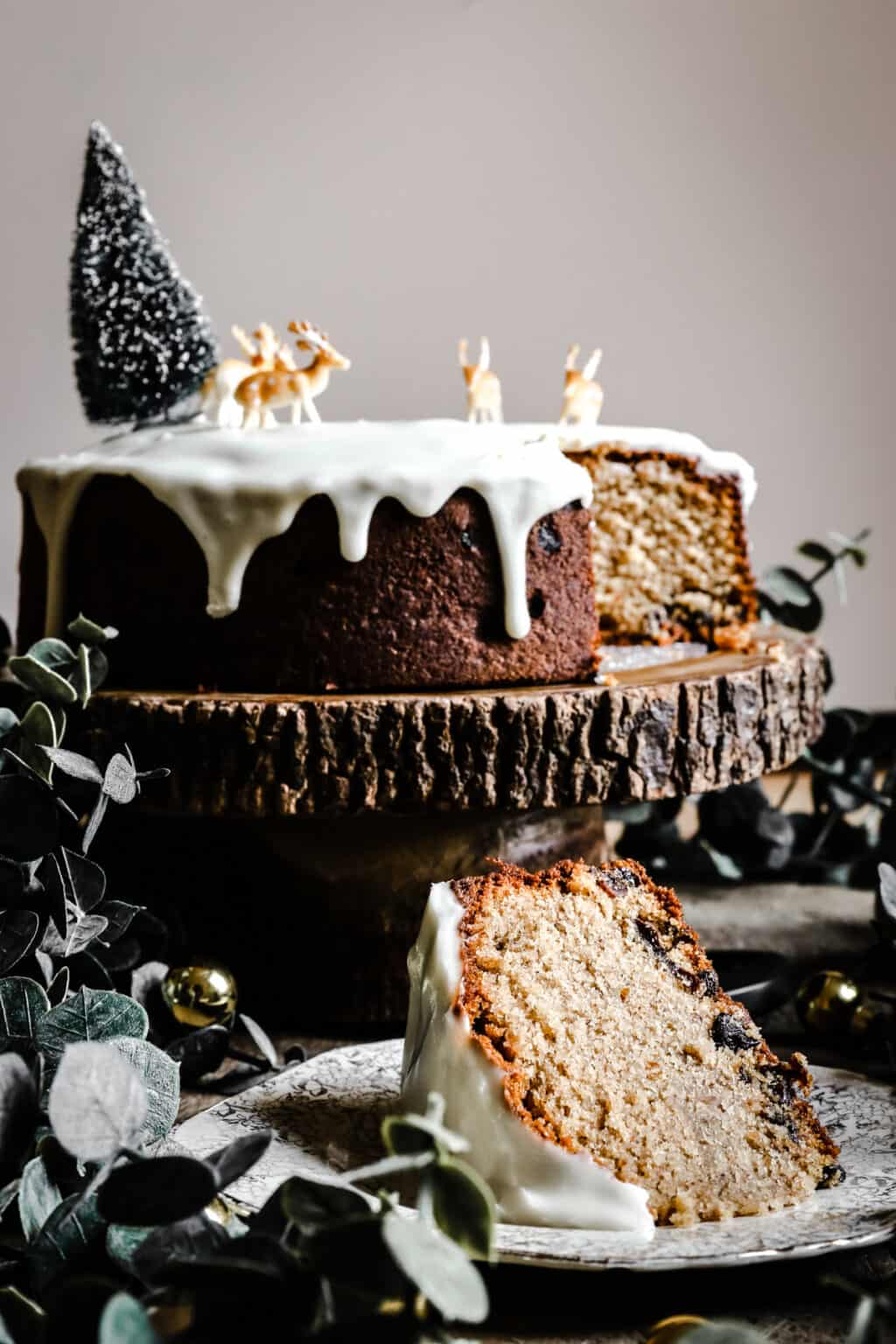 Almond & Mincemeat Christmas Sponge Cake - From The Larder